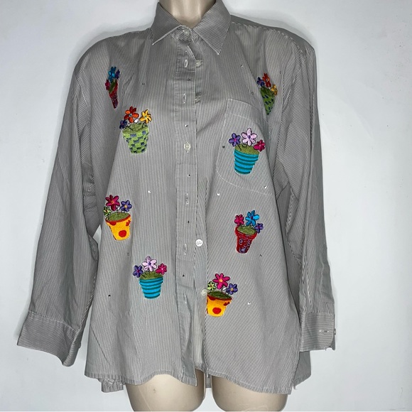 Mili Designs | Tops | Mili Designs Embroidered Floral Potted Plants ...